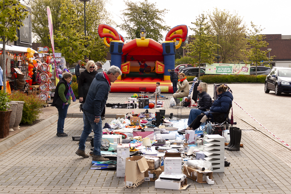 ZO!34 - Koningsdag in de regio: van koningsvliegeren tot broodbakken