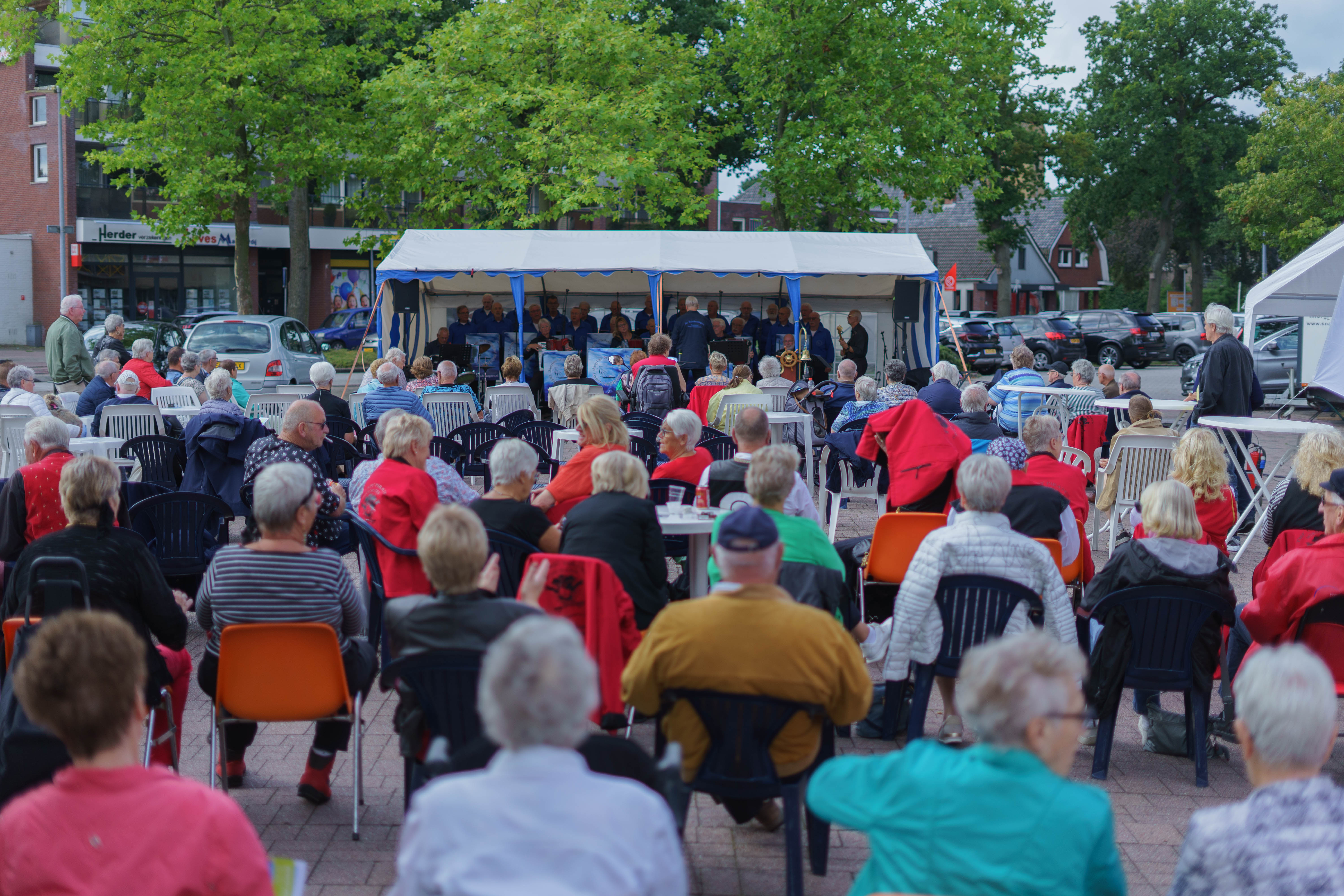 ZO!34 - In Beeld: Veenvaartfestival in Emmer-Compascuum
