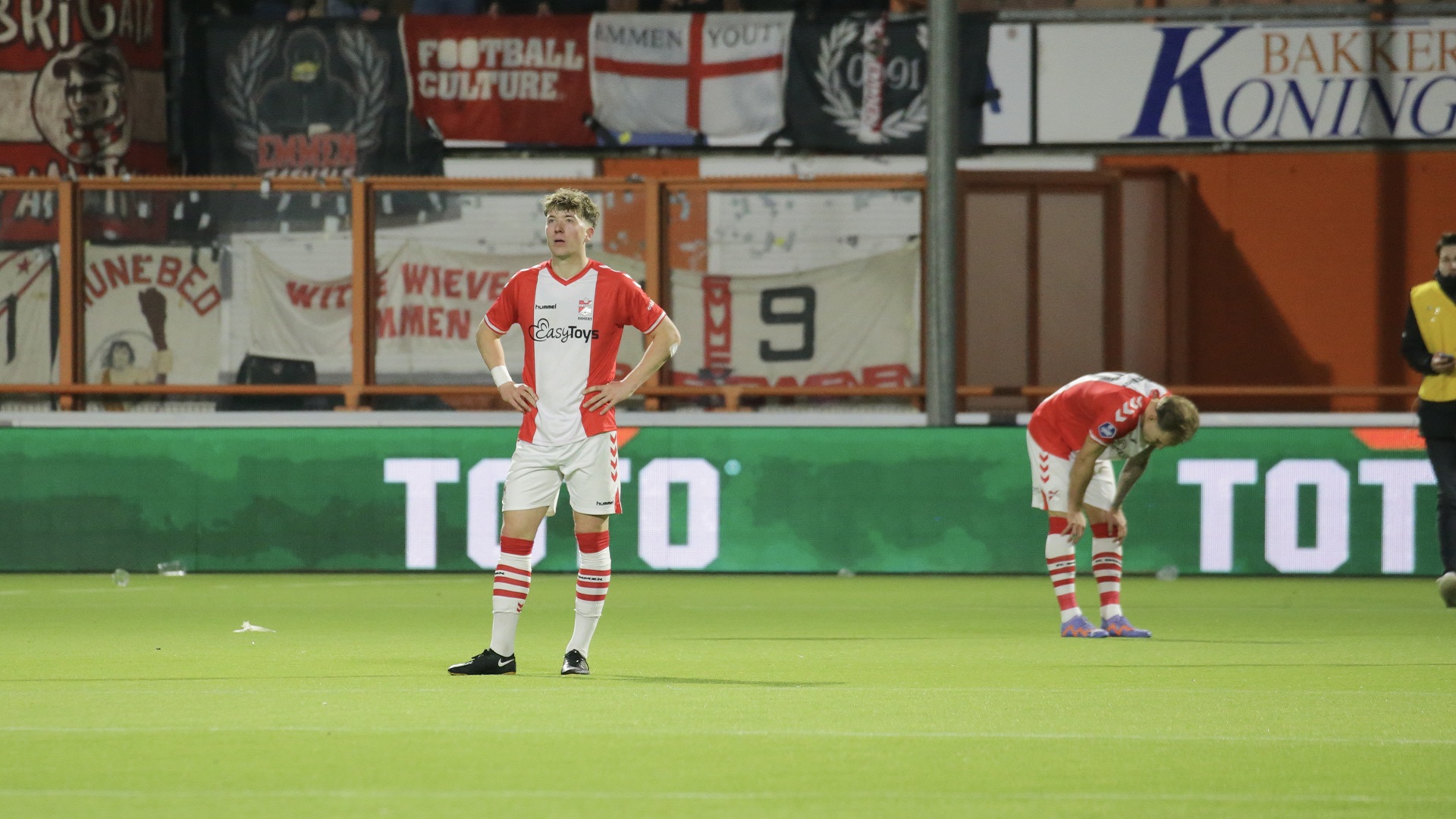ZO!34 - FC Emmen komt tekort in degradatiekraker tegen FC Volendam ZO!34 - FC Emmen komt tekort in degradatiekraker tegen FC Volendam