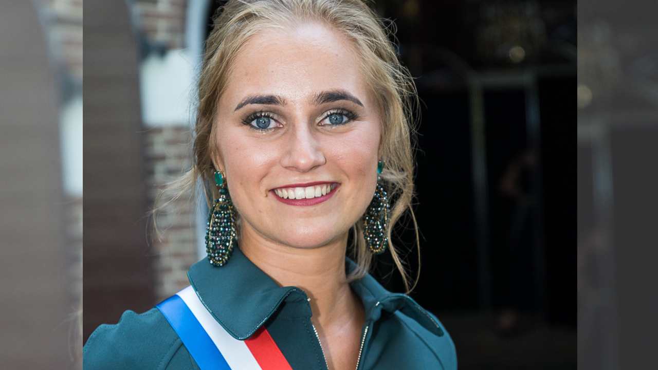 ZO!34 - Louisa Olie is Miss Summer Dalen 2019